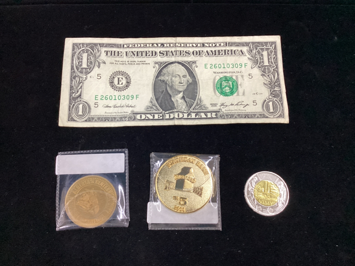 2006 USA DOLLAR BILL, VIMY TOONIE & (2) TOKENS