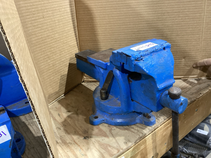 SWIVEL BASE VISE 5”