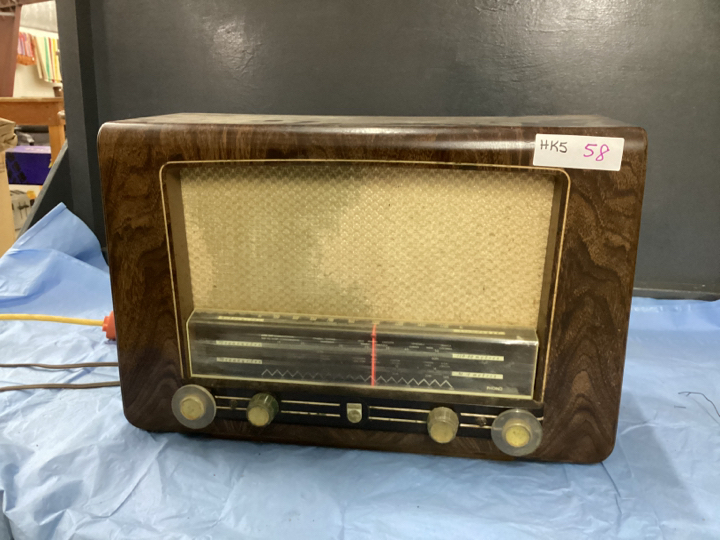 ANTIQUE PHILIPS RADIO - ELECTRIC