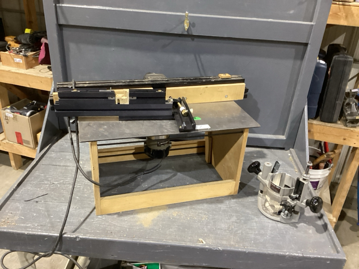 PORTER CABLE ROUTER W/VERITAS TABLE