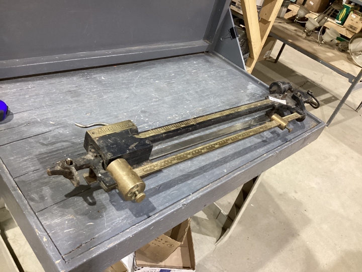 FAIRBANKS SCALE HEAD W/ BRASS DETAILS