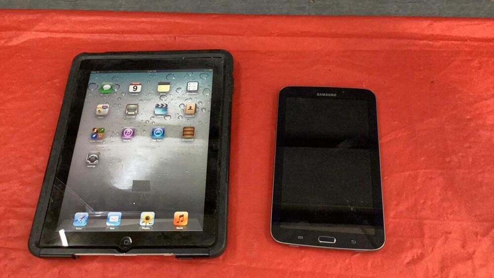 OLDER IPAD AND SMALL SAMSUNG TABLET