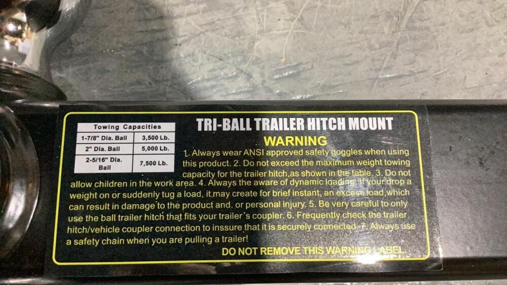 TRI BALL HITCH MOUNT