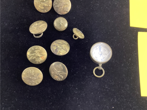 WORLD WAR 2 COMPASS RCAF UNIFORM BUTTONS