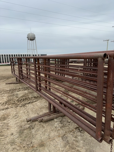 (4) 24 foot freestanding steel panels ( bidding per panel x 4 )