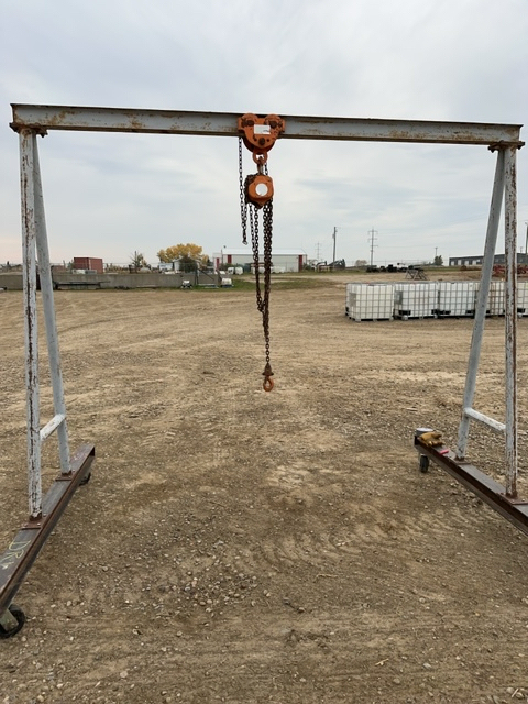 Rolling A-frame with lift