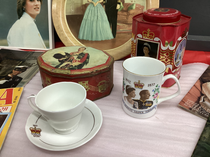ROYALTY ITEMS - TINS, MUG, TEA CUP & SAUCER,TRAY, MAGAZINES